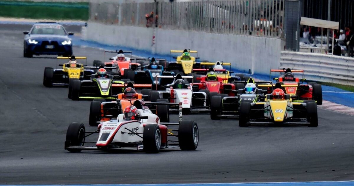 Formula X 2025